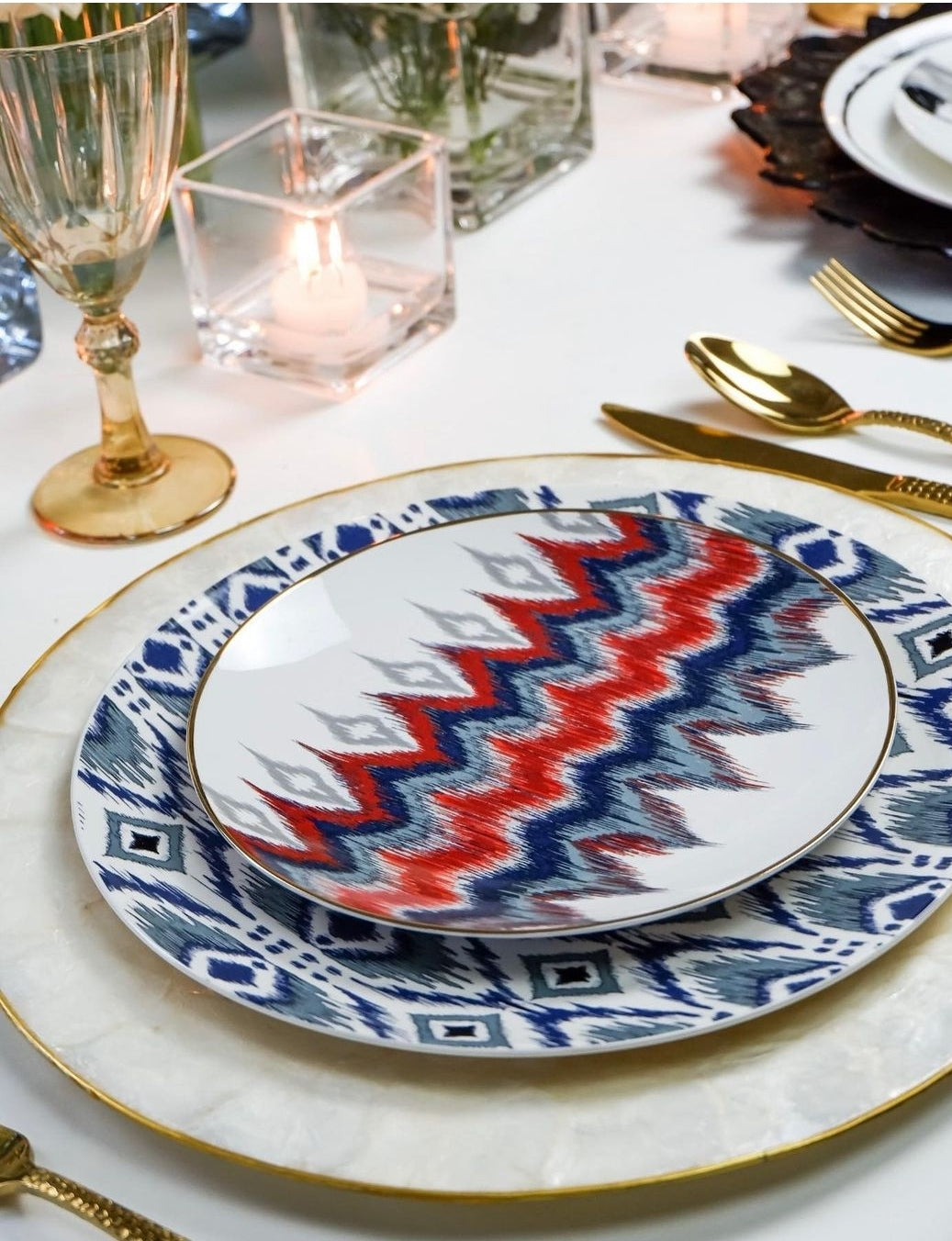 Ikat Dinner and Salad Plates Set of 4 – CASAJUAN FINE FILIPINO HOMEWARE